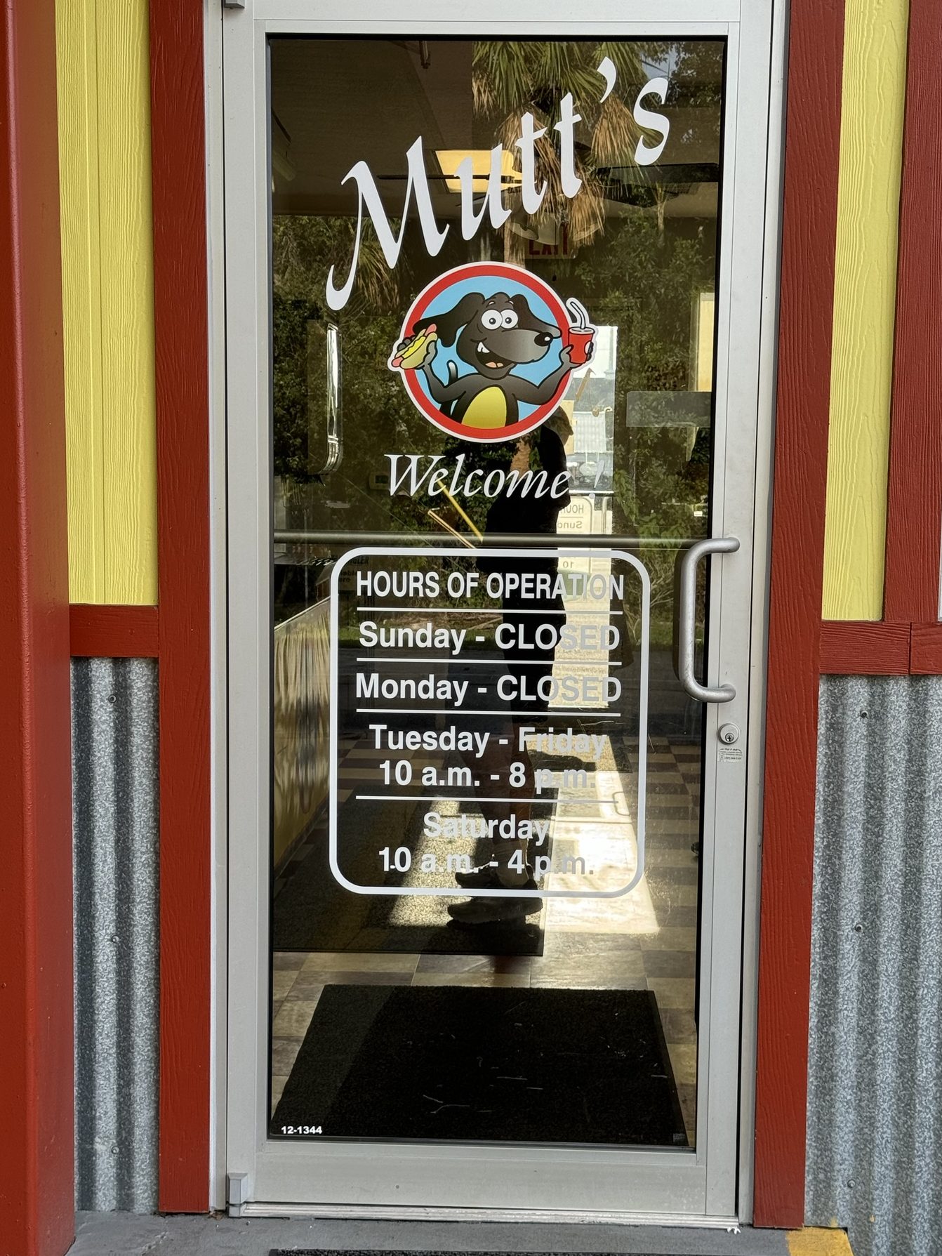 Mutts – Love, Peace, Burger Grease